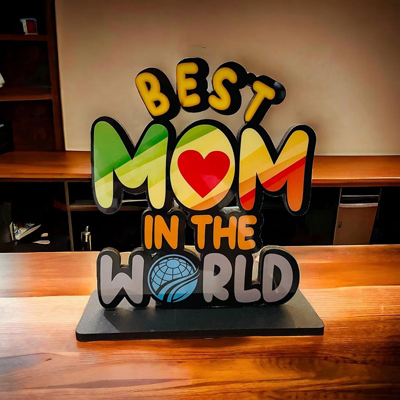 Buy Best Mom In The World Wooden Trophy - OyeGifts